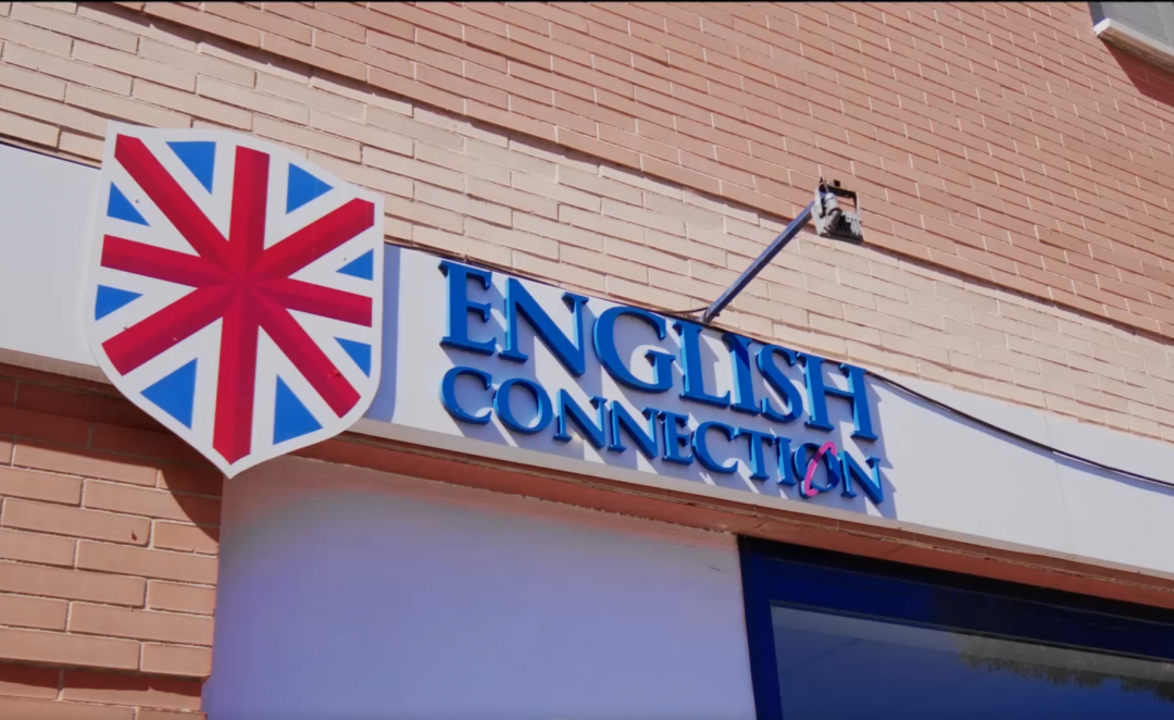 SPOT ENGLISH CONNECTION - JUAN PAIS